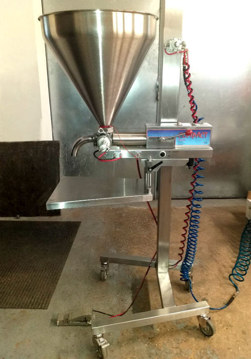 Unifiller Compact depositor and filler
